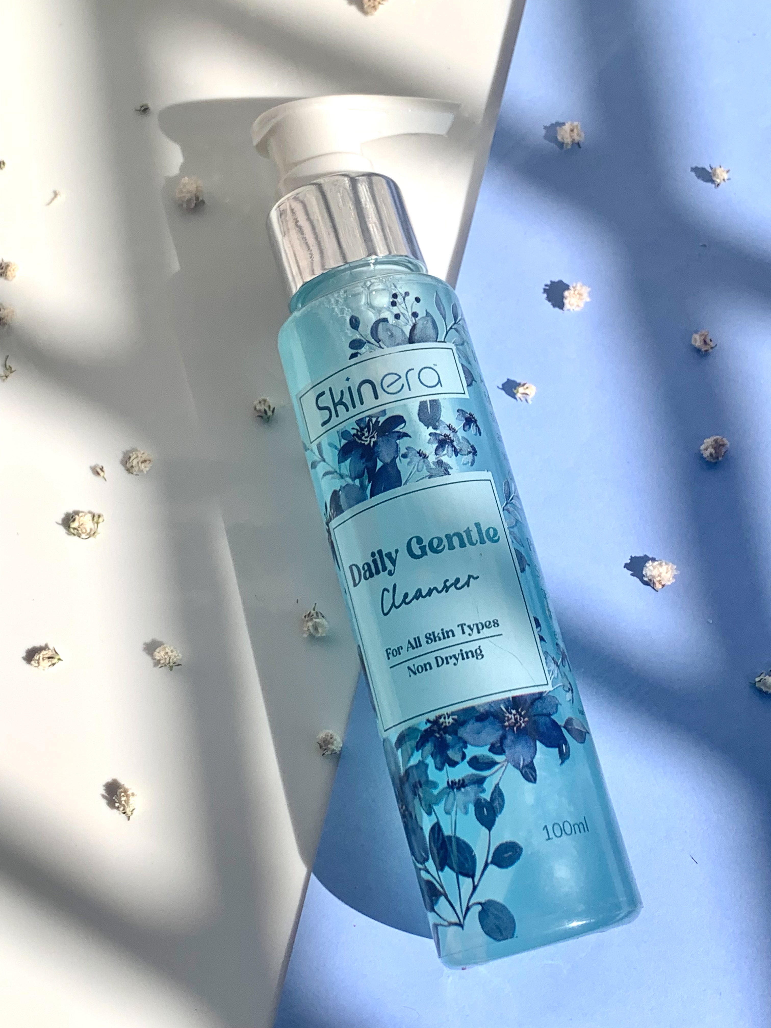 Skinera Daily Gentle Cleanser 120ml - Skinera.pk